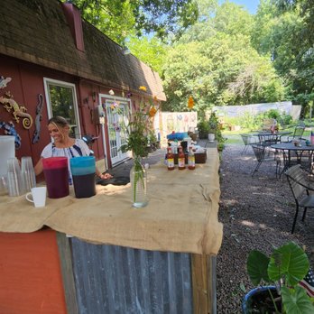 LEAPING LIZARD CAFE - 1329 Photos & 581 Reviews - 4408 Shore Dr ...