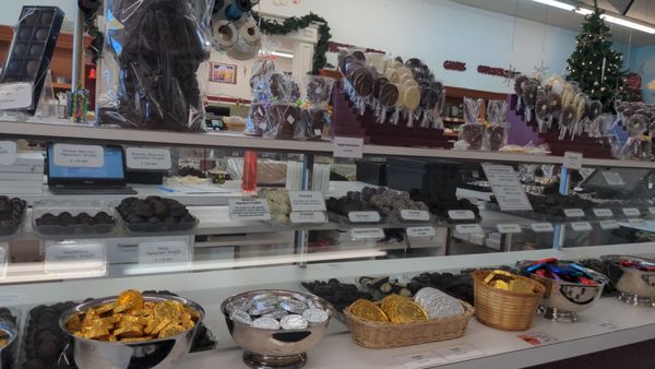 CHARLIE’S CHOCOLATE FACTORY - Updated January 2026 - 61 Photos & 38 ...