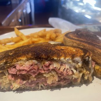 STRIPES PUB & GRILL - Updated June 2025 - 164 Photos & 263 Reviews ...