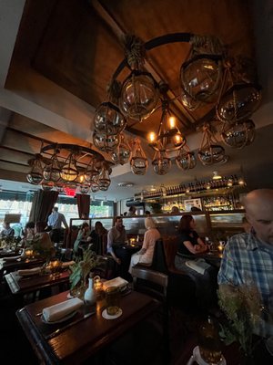 FELICE 83 - Updated December 2025 - 298 Photos & 386 Reviews - 1593 1st ...