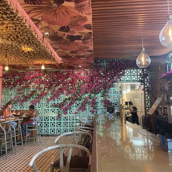 BAR TABU - Updated December 2025 - 797 Photos & 263 Reviews - 401 N ...