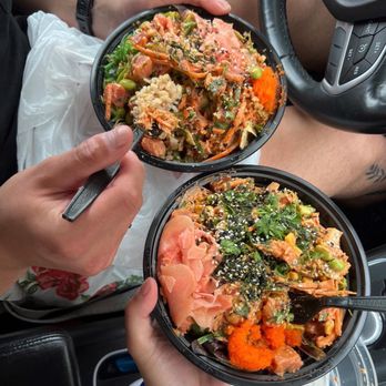 POKE LOUNGE - Updated March 2025 - 110 Photos & 114 Reviews - 321 E ...