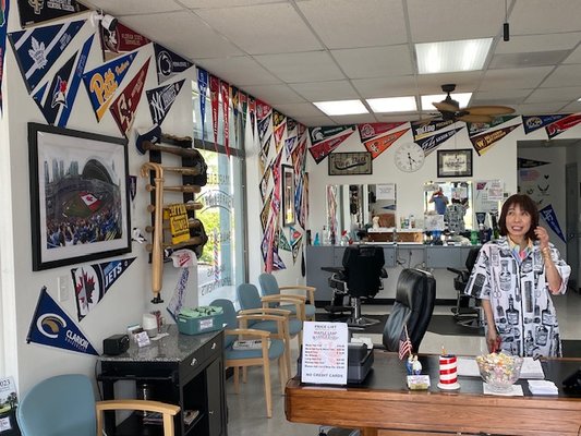 MAPLE LEAF BARBER SHOP - Updated December 2025 - 11 Photos - 2200 Kings ...