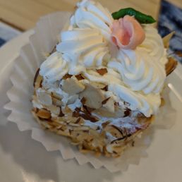 HILLCREST BAKERY - Updated July 2025 - 236 Photos & 301 Reviews - 10010 ...