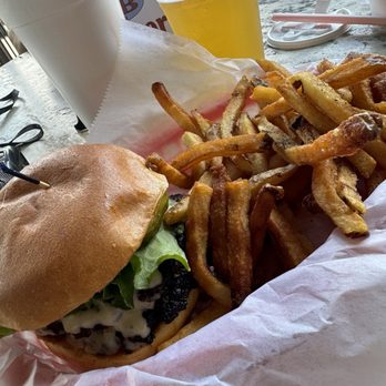 VILLAGE BURGER - TUCKER - Updated August 2024 - 258 Photos & 275 ...