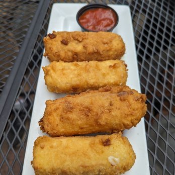 DIGBY’S PUB AND PATIO - Updated November 2025 - 251 Photos & 152 ...