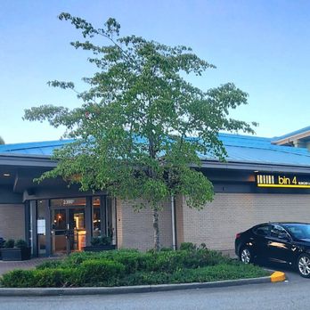 BIN 4 BURGER LOUNGE - Updated February 2025 - 210 Photos & 54 Reviews ...