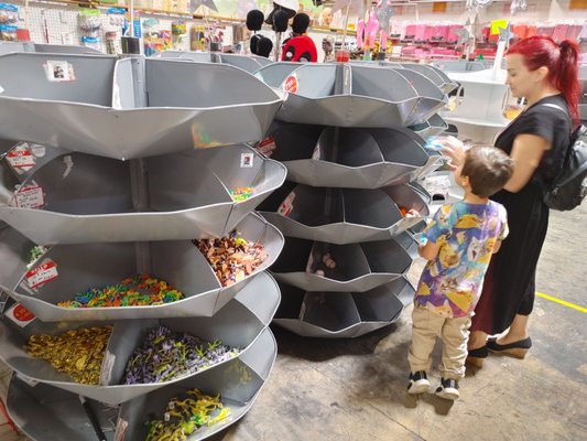 THE LIPPMAN COMPANY - 89 Photos & 80 Reviews - 50 SE Yamhill St ...