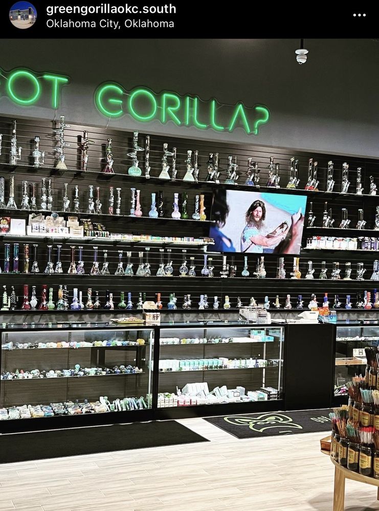GREEN GORILLA SMOKE & VAPE - Updated December 2025 - 1016 SW 104th St ...