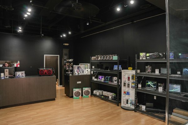 FLYNN’S COMPUTER REPAIR - Updated December 2025 - 20 Photos - 6800 ...