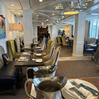 WHITE DOG CAFE - HAVERFORD - Updated March 2025 - 380 Photos & 319 ...