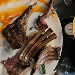 BEEF + BOURBON CHOPHOUSE - Updated October 2025 - 35 Photos & 53 ...