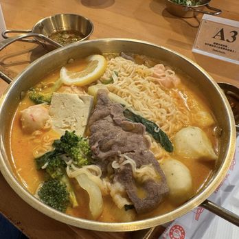 MALA TOWN - Updated October 2024 - 733 Photos & 441 Reviews - 1737 ...