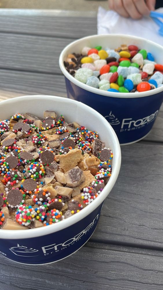 FROZEN FALLS - Updated October 2024 - 16 Photos & 50 Reviews - 413 King ...