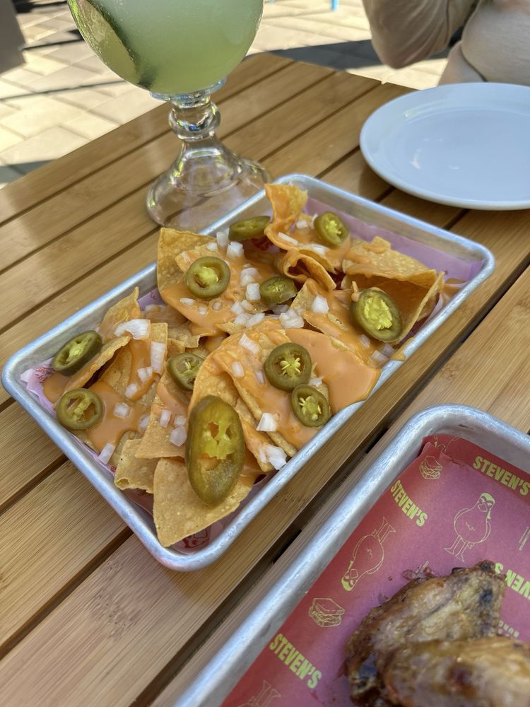 STEVEN’S COCKTAIL CORNER BAR + KITCHEN - Updated January 2026 - 20526 ...