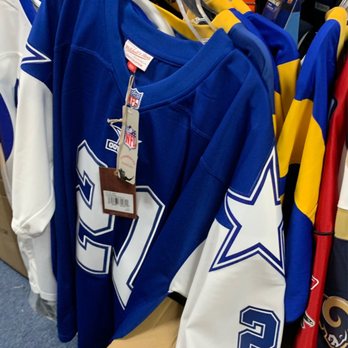 AV SPORTS & GRAPHICS - Updated January 2026 - 86 Photos & 104 Real ...