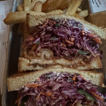 THE CRAFTY FOX ALE HOUSE - Updated December 2025 - 460 Photos & 298 ...