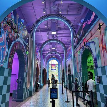 MEOW WOLF HOUSTON - RADIO TAVE - Updated January 2025 - 384 Photos & 65 ...