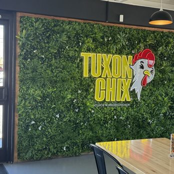 TUXON CHIX - Updated May 2025 - 121 Photos & 91 Reviews - 5524 E Grant ...