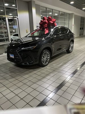 LEXUS OF NAPERVILLE - Updated November 2025 - 35 Photos & 149 Reviews ...