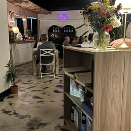 MAMASAMAS RESTAURANT - Updated July 2025 - 151 Photos & 58 Reviews ...