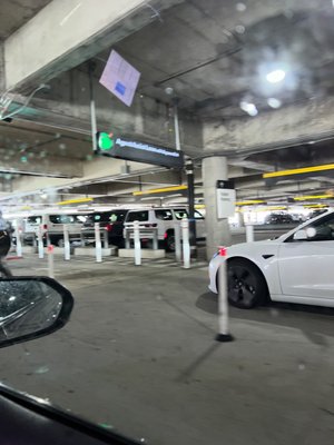 AVIS - Updated June 2025 - 37 Photos & 99 Reviews - 17330 Palmetto ...