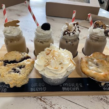 VICTORY PIE - Updated April 2025 - 127 Photos & 91 Reviews - 110 S Pine ...