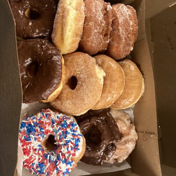 STAN’S DONUT SHOP - Updated July 2024 - 1976 Photos & 2585 Reviews ...