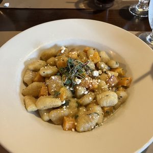 THE DUCK - 109 Photos & 186 Reviews - 502 Main St, Sturbridge, MA ...