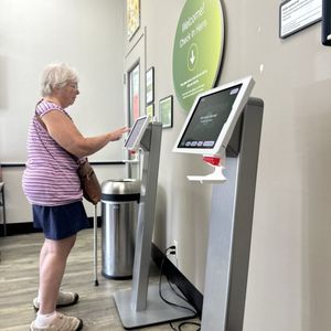 LABCORP - Updated December 2025 - 28 Reviews - 6555 Chippewa St, Saint ...