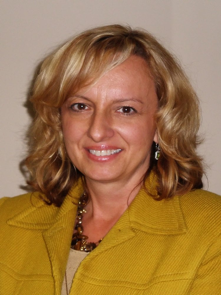 DR. ANNA BANAS - Updated February 2025 - 87 N Airlite, Elgin, Illinois ...