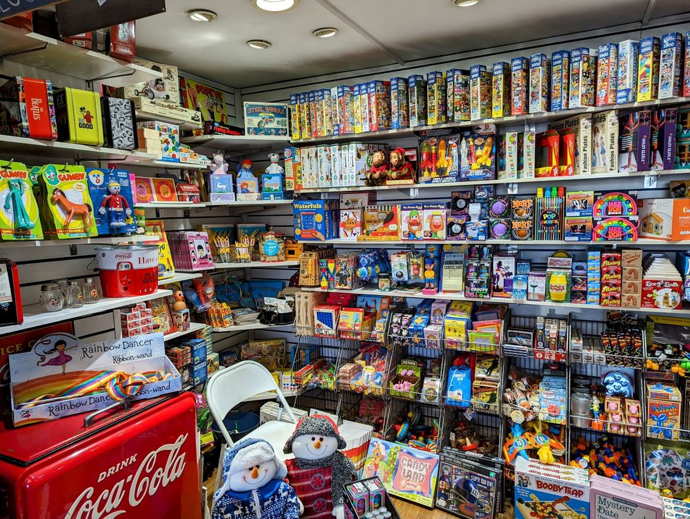 BOBB HOWARDS SERVICE STATION - Updated January 2026 - 17 Photos & 36 ...