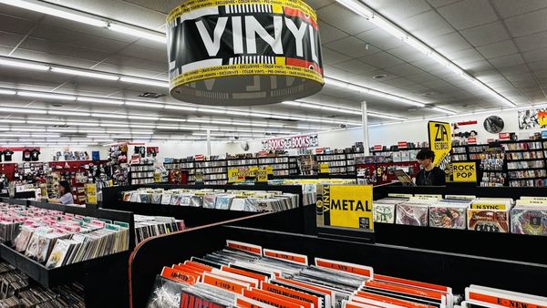 ZIA RECORDS - Updated January 2026 - 93 Photos & 135 Reviews - 6135 N ...