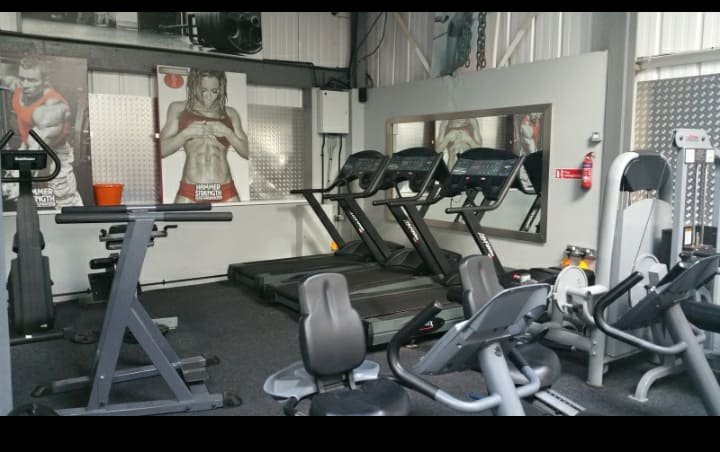 HAMMER STRENGTH GYM - 27 Bracken Hill, Peterlee, Durham, United Kingdom ...