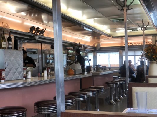 MILLBROOK DINER - 37 Photos & 65 Reviews - Diners - 3266 Franklin Ave ...