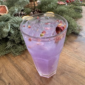 PANGOLIN CAFÉ - Updated July 2024 - 598 Photos & 276 Reviews - 955 S ...