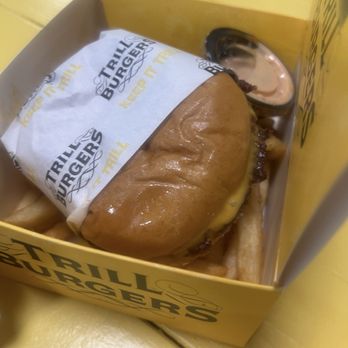 TRILL BURGERS - Updated February 2025 - 1109 Photos & 657 Reviews ...