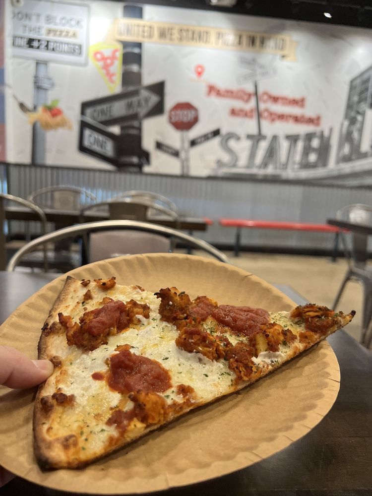 ROUND PIE PIZZA COMPANY - Updated August 2025 - 55 Photos & 71 Reviews ...