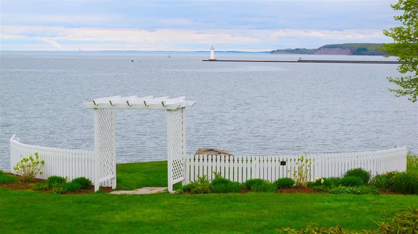 LIGHTHOUSE AT SODUS POINT - 22 Photos - 7606 N Ontario St, Sodus Point ...