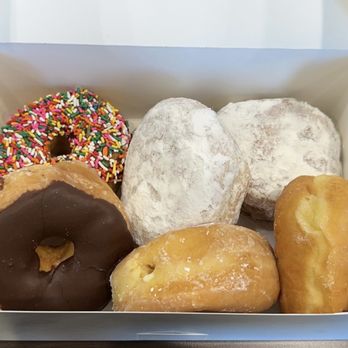 DIXIE CREAM DONUTS “MELT IN YOUR MOUTH” - Updated March 2025 - 62 ...