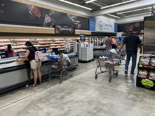 WALMART SUPERCENTER with photos - Updated August 2024 - 15 Photos - Plz ...
