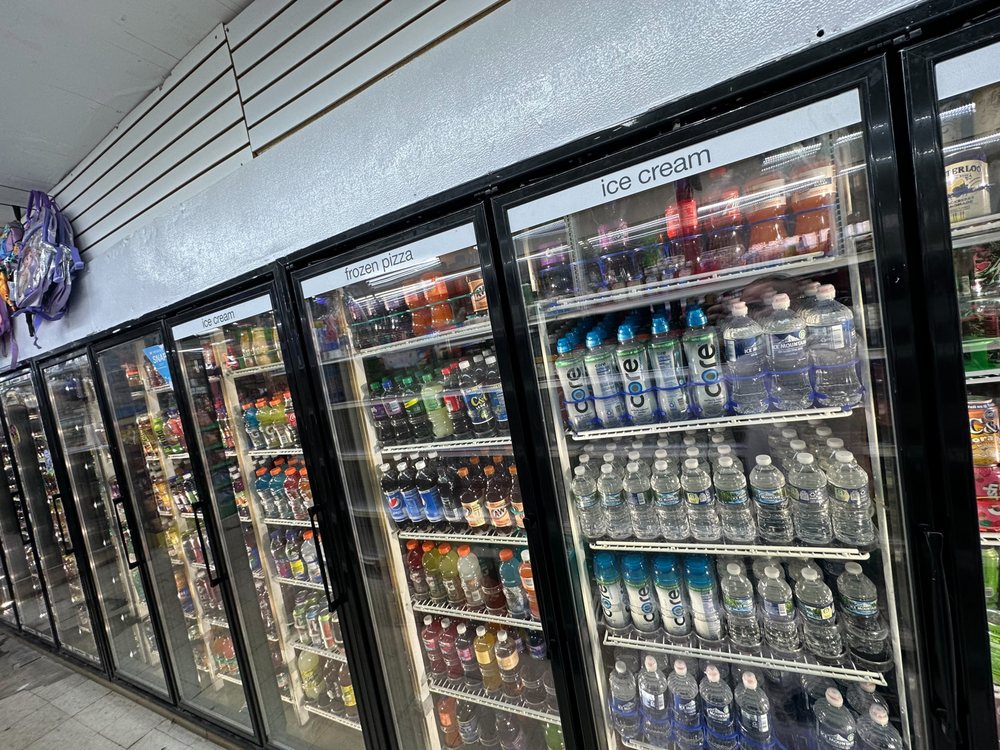 MOONLIGHT FOOD & LIQUOR - Updated October 2025 - 18 Photos - 1203 E ...