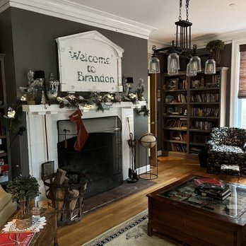 LILAC INN - Updated December 2025 - 44 Photos & 21 Reviews - 53 Park St ...