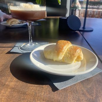 CHAPTER BOOK LOUNGE - Updated March 2025 - 41 Photos & 23 Reviews - 996 ...