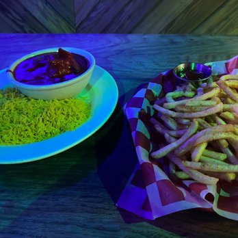 WHIP IN - Updated July 2024 - 465 Photos & 755 Reviews - 1950 S Ih 35 ...