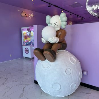 CLAW MEEE - Updated June 2024 - 341 Photos & 68 Reviews - 532 Barber Ln ...