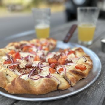 PODUNK PIZZA - Updated August 2025 - 37 Photos & 34 Reviews - 630 E ...