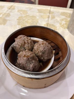 TREMENDOUS CHINESE RESTAURANT - Updated December 2025 - 192 Photos ...