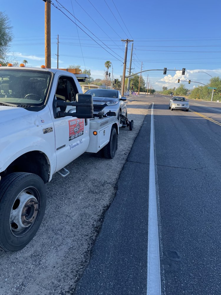 HOOK EM UP TOWING - Updated December 2025 - 65 Photos - Phoenix ...