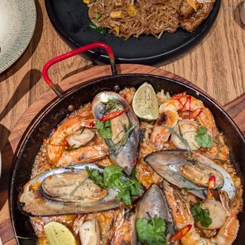 LE LERT - Updated June 2025 - 130 Photos & 19 Reviews - 27 Carlton ...